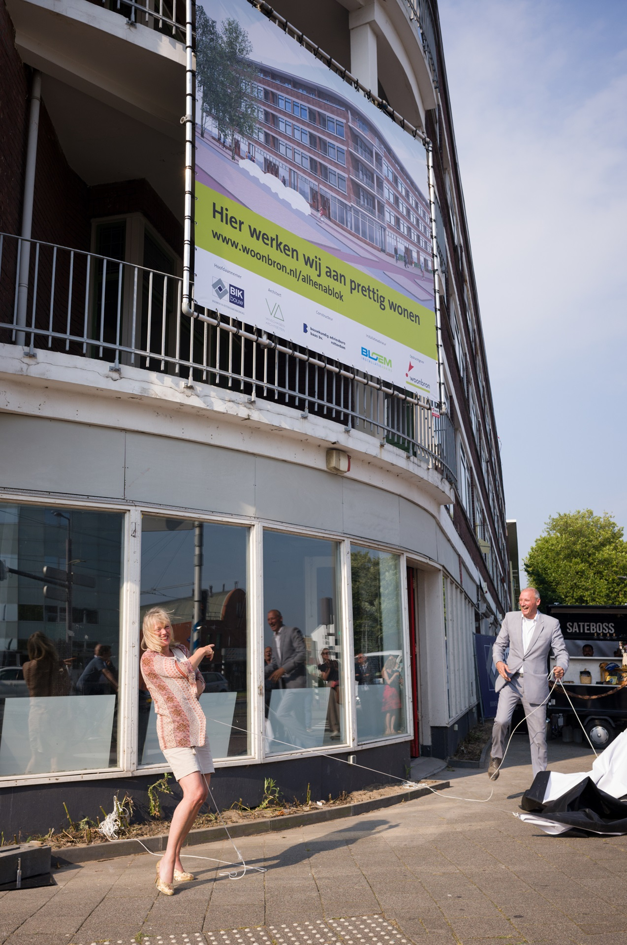 Feestelijke start duurzame renovatie Alhenablok in Rotterdam - Woonbron