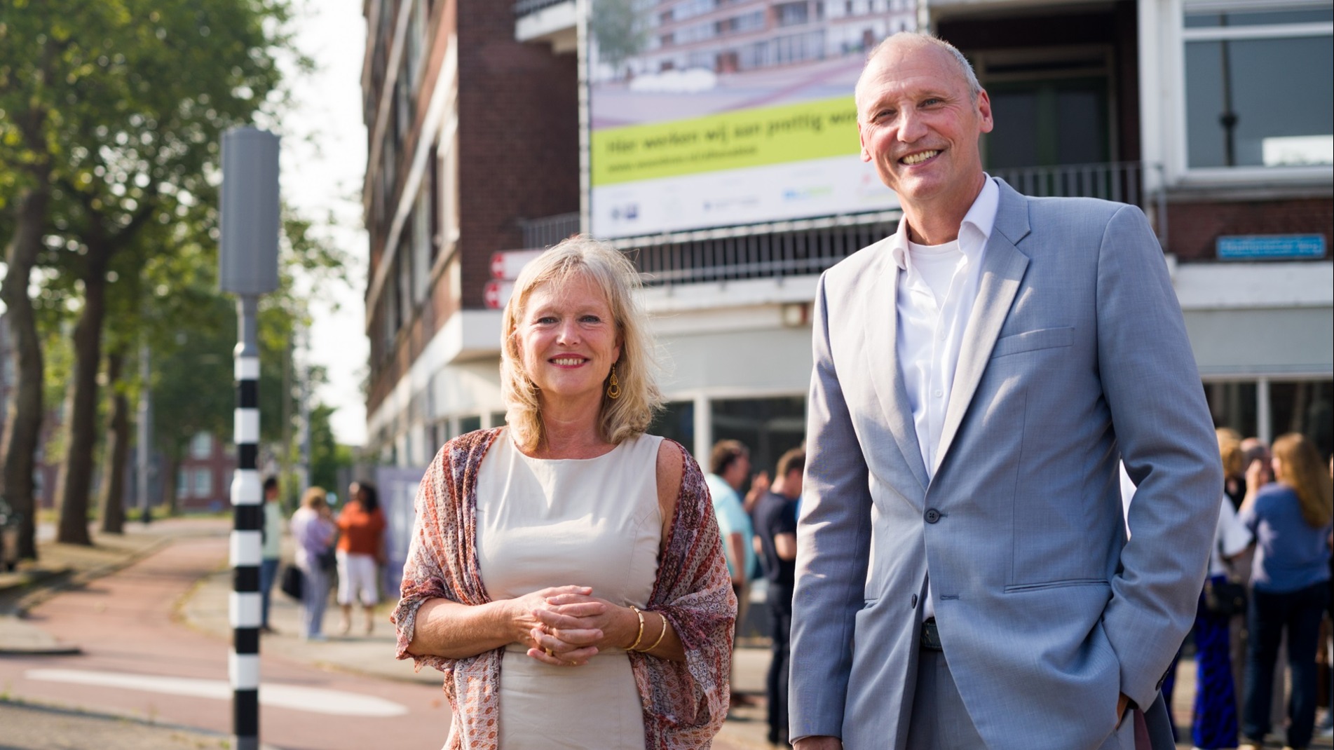 Feestelijke start duurzame renovatie Alhenablok in Rotterdam - Woonbron